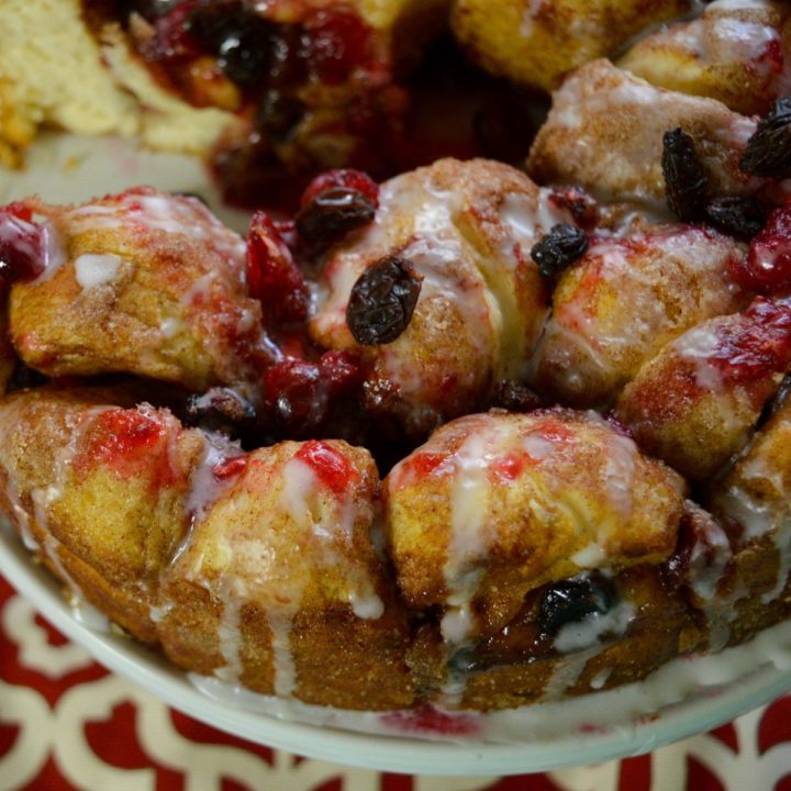 Cranberry Raisin Monkey Bread Recipe | Easy Everyday Recipes
