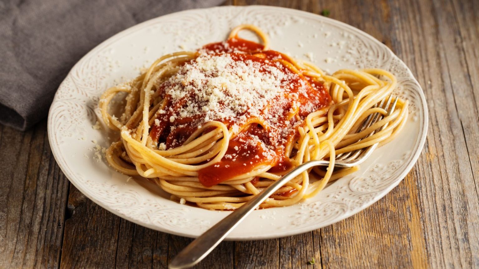 22 Spaghetti Recipes For Easy Dinner Nights | Easy Everyday Recipes